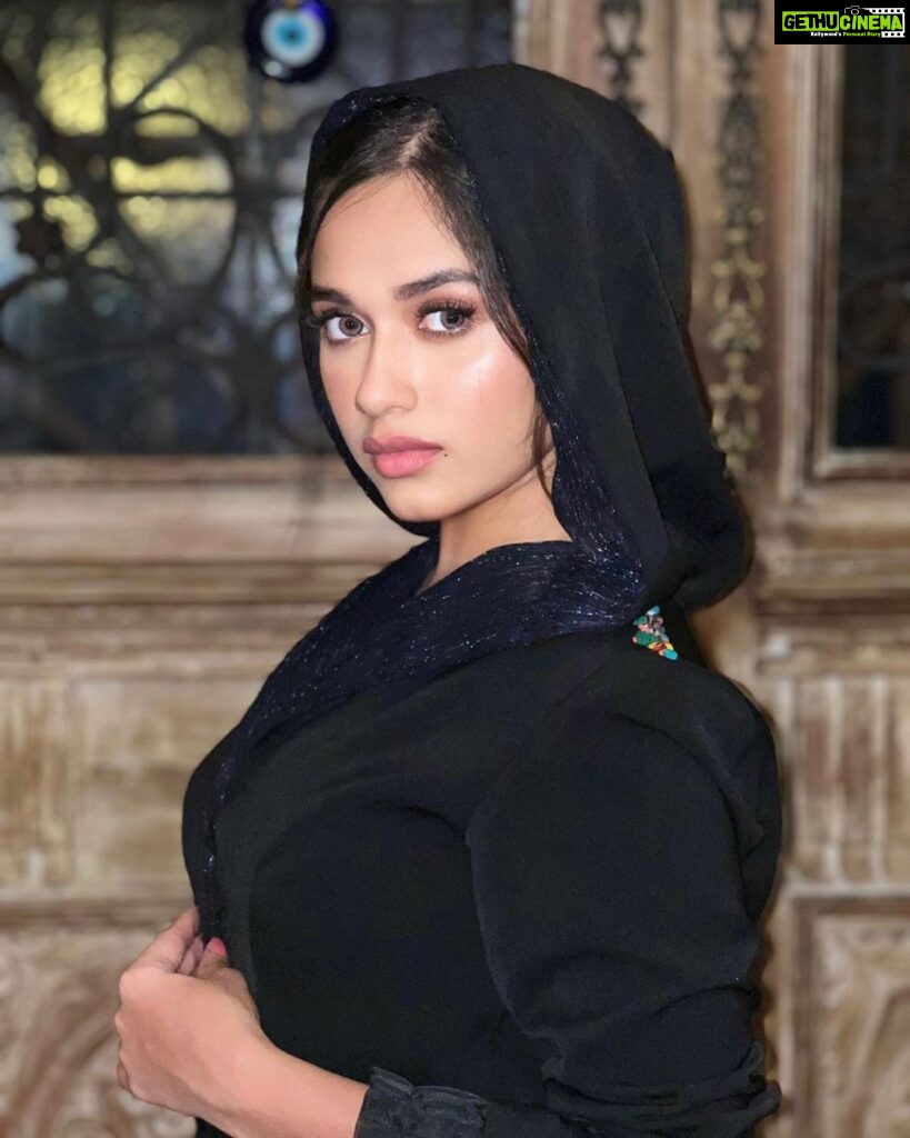 Actress Jannat Zubair Rahmani HD Instagram Photos and Wallpapers June ...