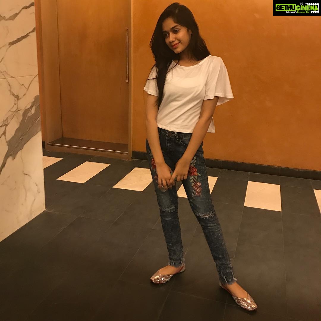 Jannat Zubair Rahmani Instagram – Simplicity is the ultimate ...