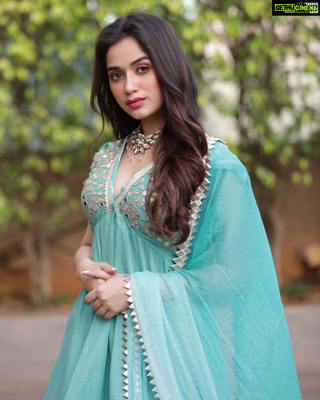 Actress Jannat Zubair Rahmani HD Photos and Wallpapers April 2022 ...