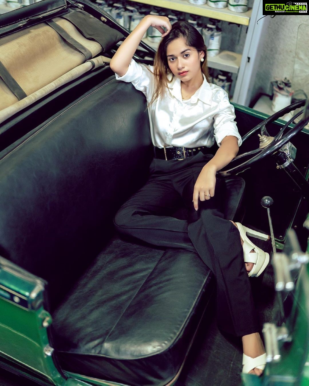 Actress Jannat Zubair Rahmani HD Instagram Photos and Wallpapers June ...