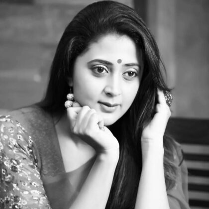 Actress Kaniha HD Photos and Wallpapers April 2022 - Gethu Cinema
