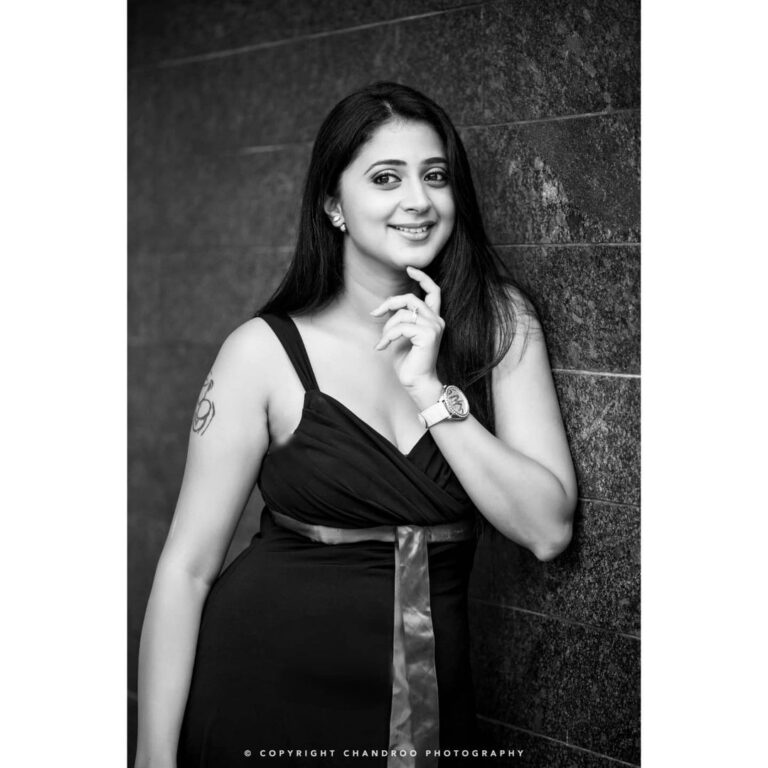 Actress Kaniha HD Instagram Photos and Wallpapers August 2021 | Gethu ...