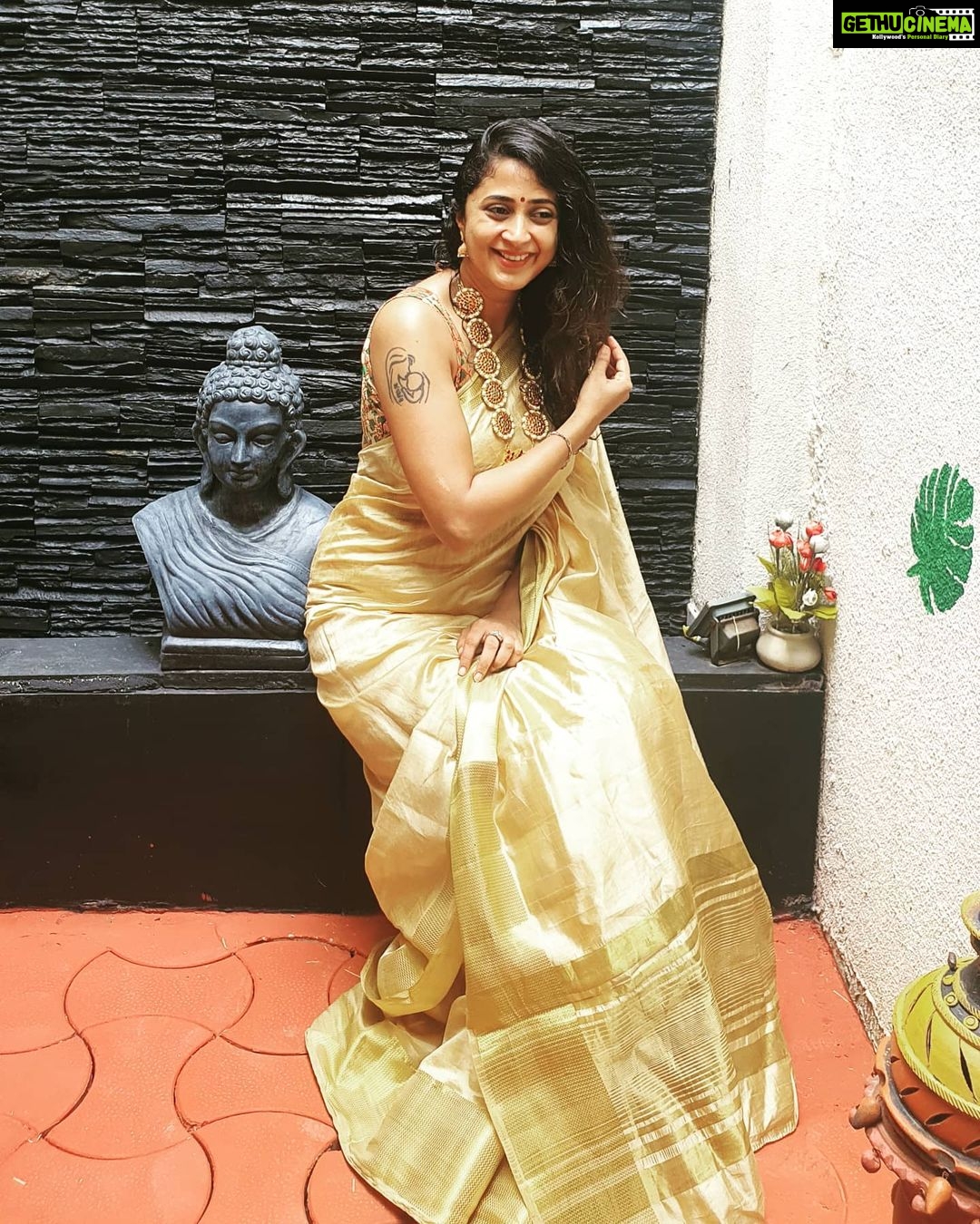 Actress Kaniha HD Photos and Wallpapers September 2020 - Gethu Cinema