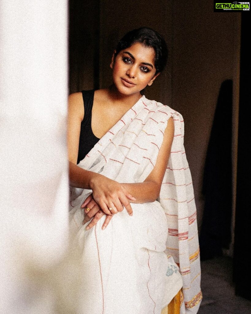 Actress Meera Nandan HD Photos and Wallpapers September 2022 | Gethu Cinema
