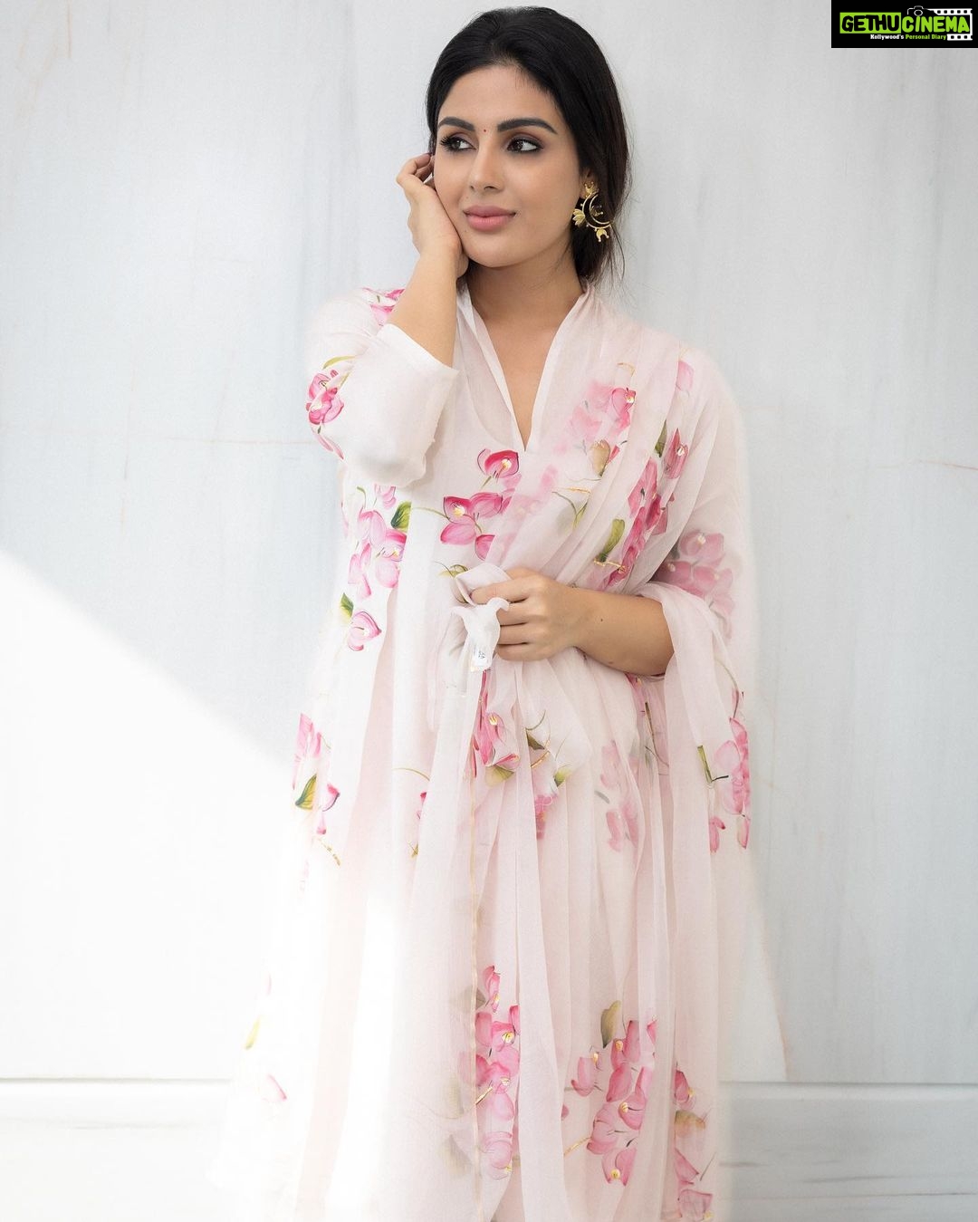 Actress Samyuktha Menon HD Photos and Wallpapers July 2022 - Gethu Cinema
