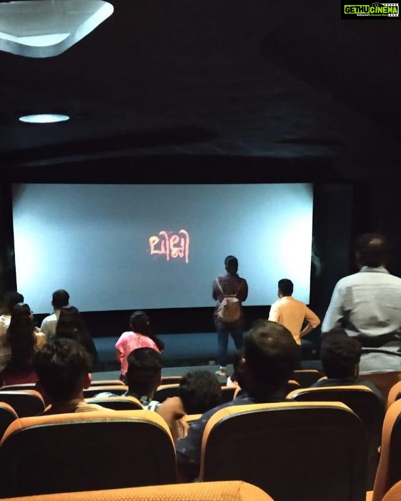 Samyuktha Menon Instagram – The bag , me and Lilli 😊 | Gethu Cinema