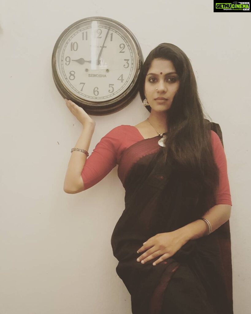 Actress Swasika HD Photos and Wallpapers February 2017 | Gethu Cinema