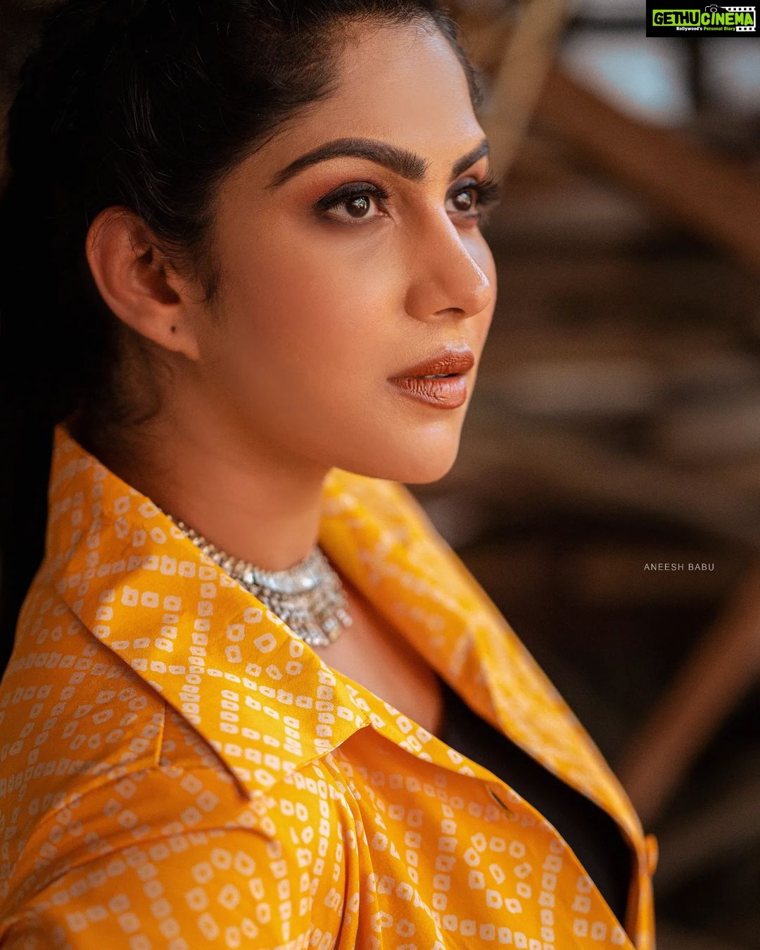 Actress Swasika HD Photos and Wallpapers March 2022 - Gethu Cinema