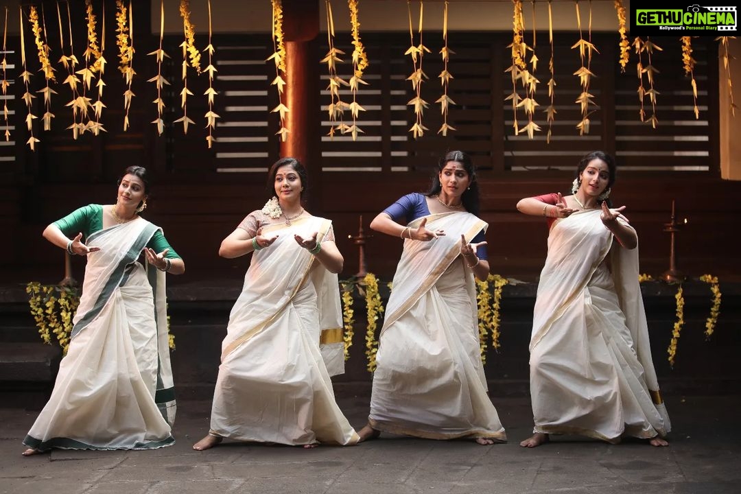 Swasika Instagram – Beautiful stills from the song Thaaruzhiyum from ...