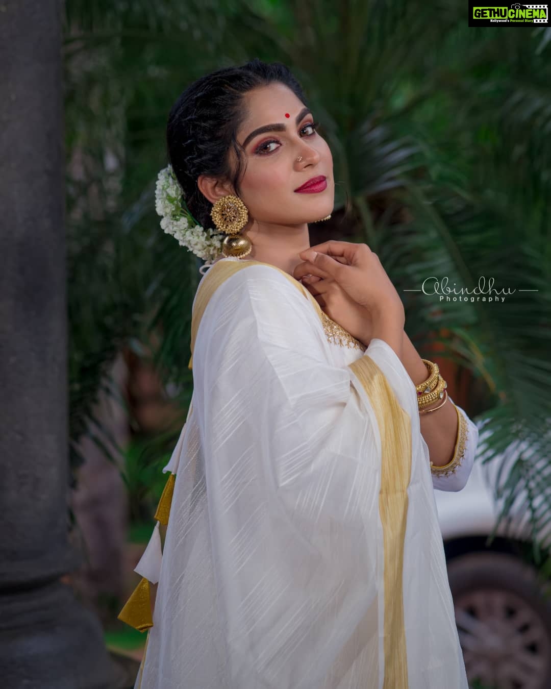 Actress Swasika HD Instagram Photos and Wallpapers October 2021 | Gethu ...