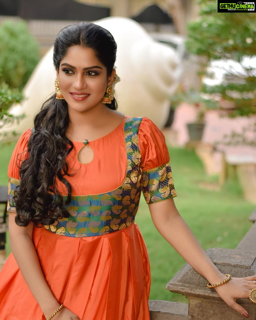 Swasika Instagram – Good morning 😌😌 | Gethu Cinema