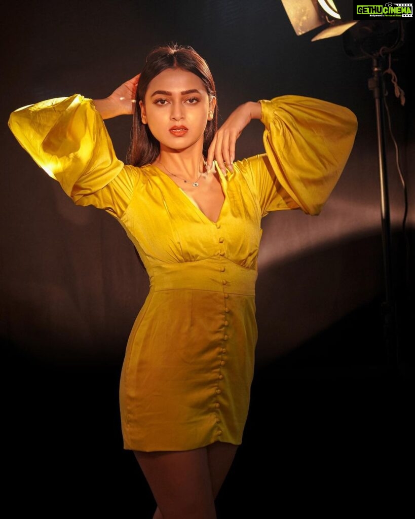 Actress Tejasswi Prakash HD Photos and Wallpapers March 2022 - Gethu Cinema