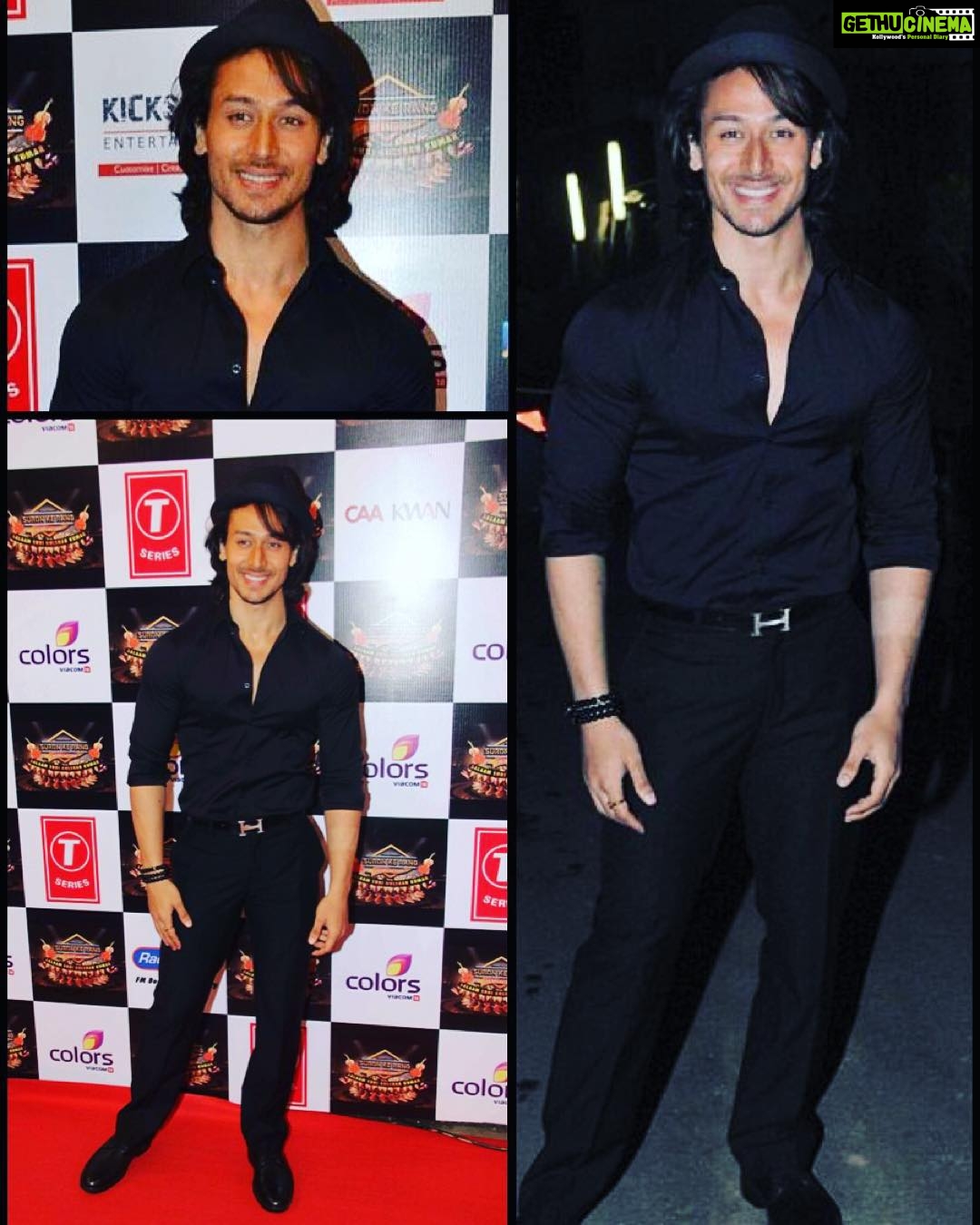 Tiger Shroff Instagram – Last night at the great Gulshan Kumar’s tribute. Got a chance to pay ...