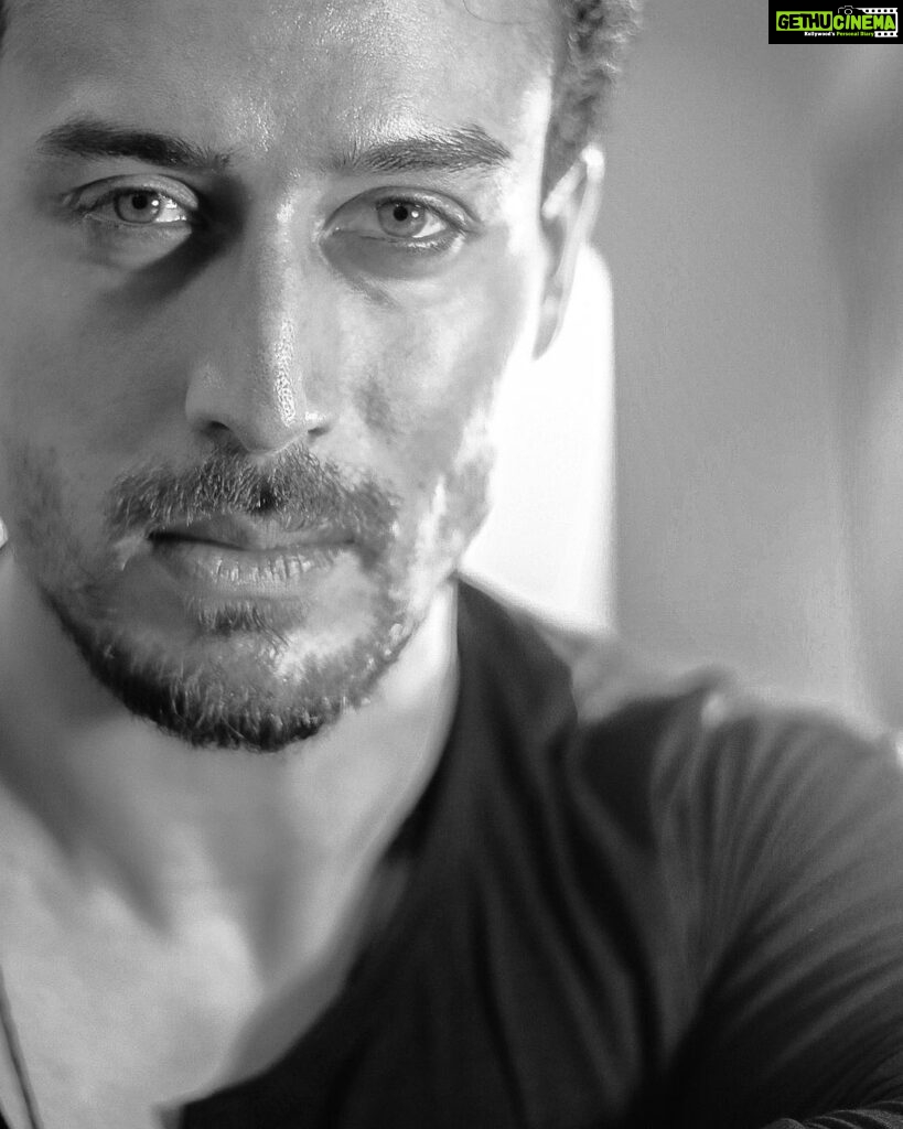 Actor Tiger Shroff HD Instagram Photos and Wallpapers August 2019 ...