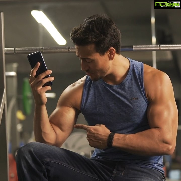 Tiger Shroff Instagram – The Samsung Galaxy M20 with its Octa-Core ...