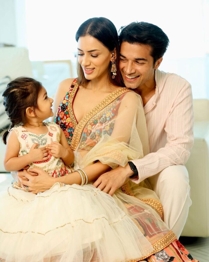 Actress Smriti Khanna Latest Photos Collection - Gethu Cinema