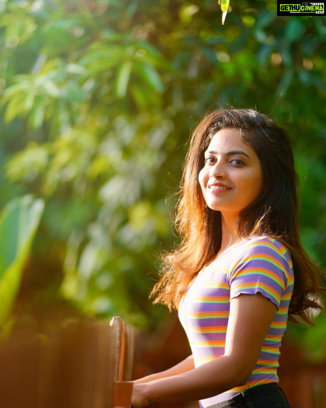 Actress Alekhya Harika HD Photos and Wallpapers September 2022 - Gethu ...