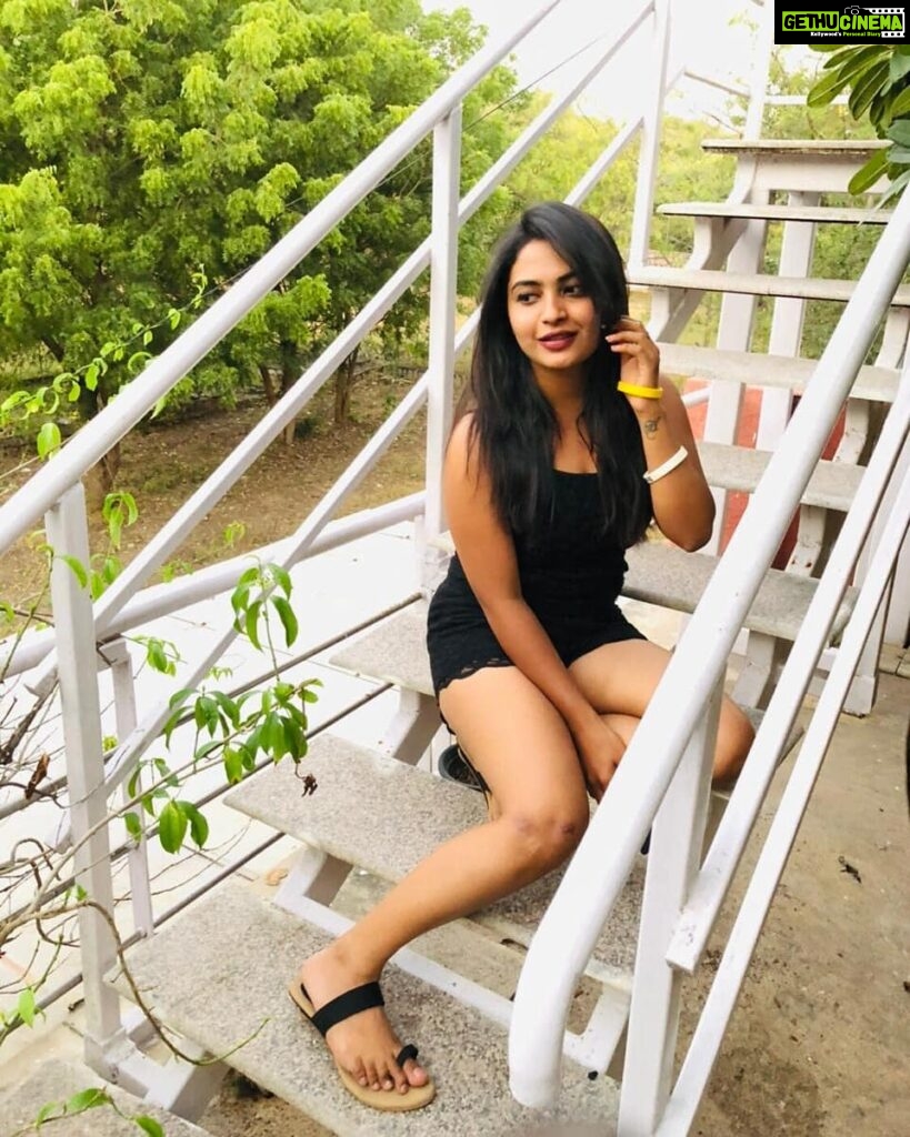 Actress Alekhya Harika HD Instagram Photos and Wallpapers September ...