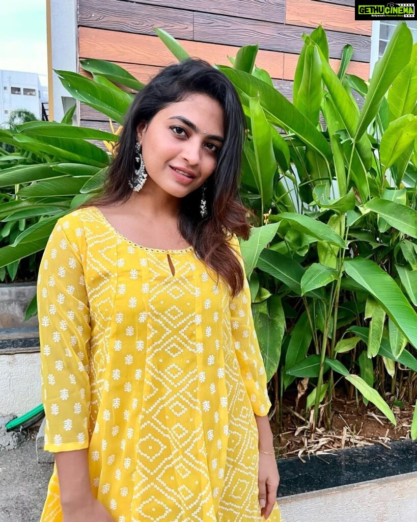 Actress Alekhya Harika HD Instagram Photos and Wallpapers September ...