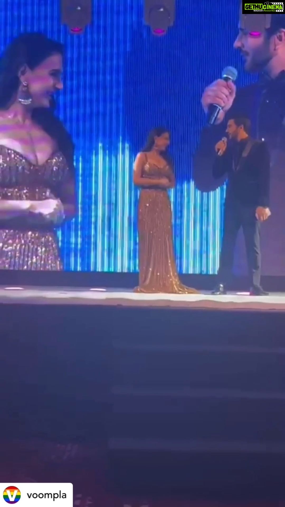 Ameesha Patel Instagram – BAHRAIN 🇧🇭… about last nite ️ ️💋💋🫦🫦💙💙🧿💖👍🏻💥💥 ...