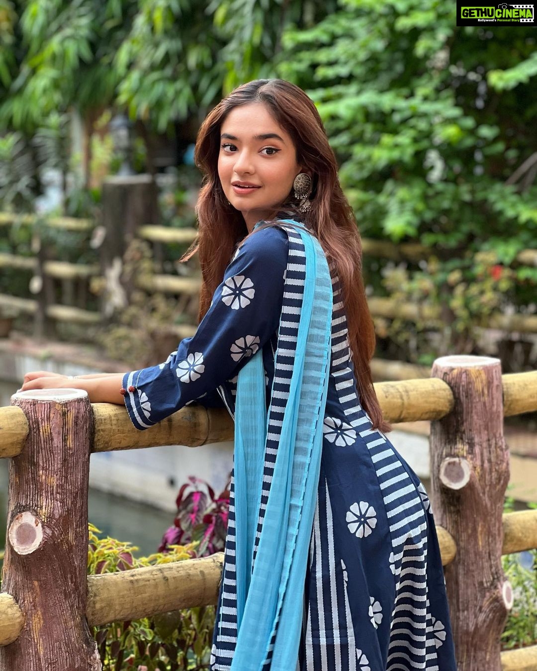 Actress Anushka Sen HD Photos and Wallpapers September 2022 - Gethu Cinema