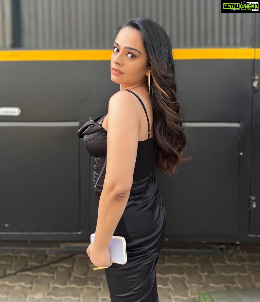 Actress Apoorva Arora HD Photos and Wallpapers July 2022 | Gethu Cinema
