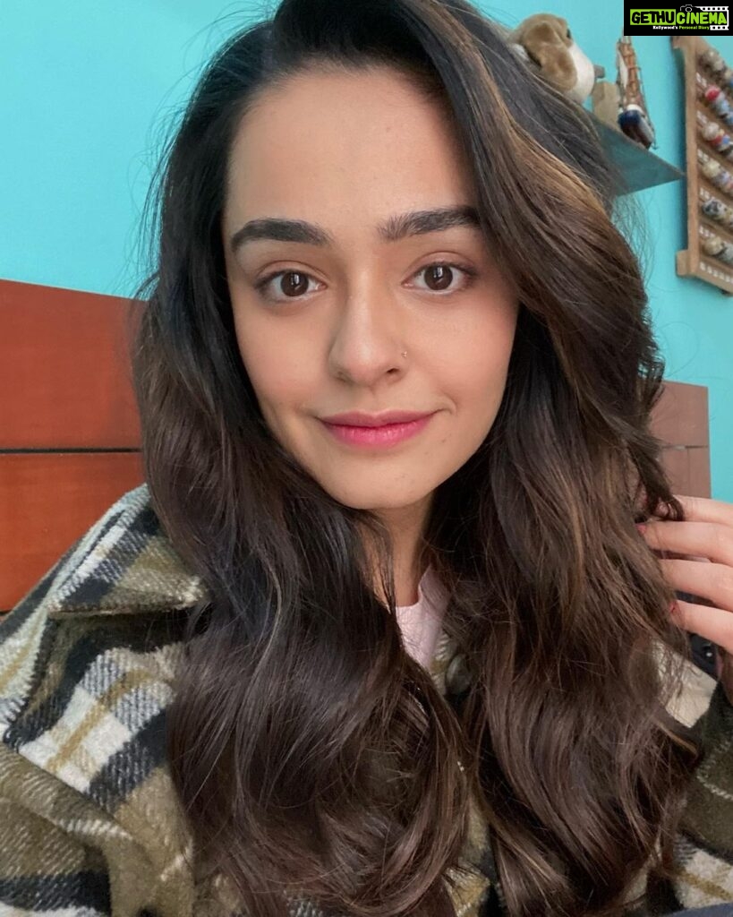 Actress Apoorva Arora HD Photos and Wallpapers February 2022 | Gethu Cinema