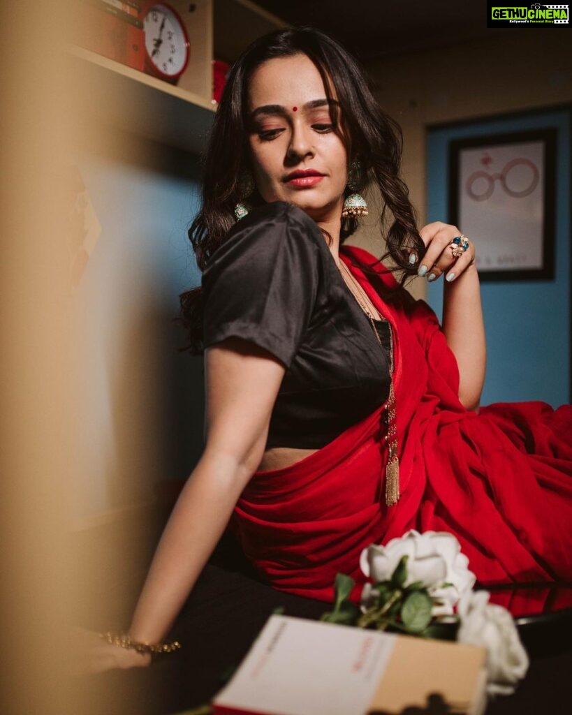 Actress Apoorva Arora HD Instagram Photos and Wallpapers December 2021 ...