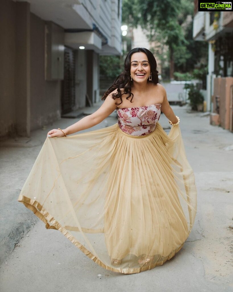 Actress Apoorva Arora HD Photos and Wallpapers November 2021 - Gethu Cinema
