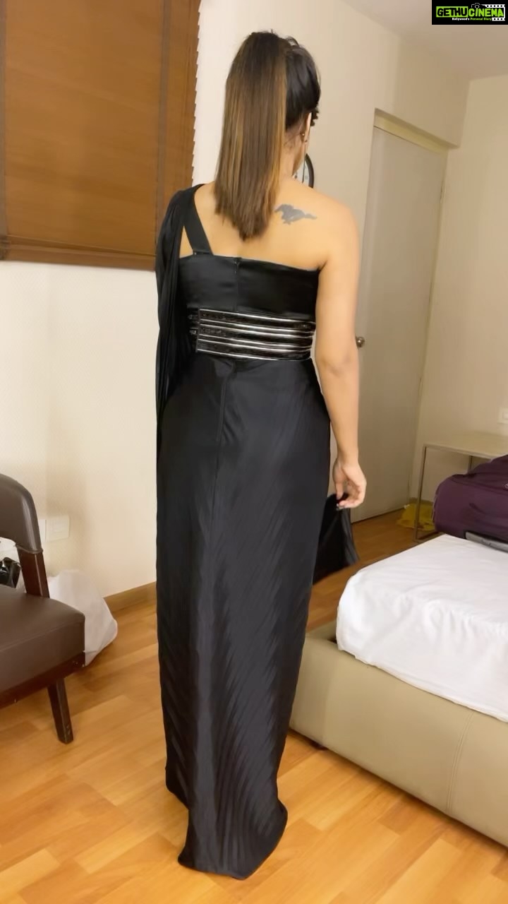 Ashu Reddy Instagram – 😂😂😂 @chicha_charles @poojarao_ananth #ashureddy ...