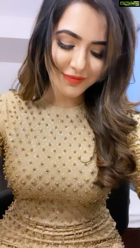 Actress Ashu Reddy HD Instagram Photos and Wallpapers July 2021 | Gethu ...