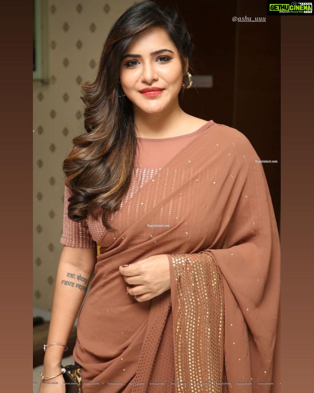 Actress Ashu Reddy HD Instagram Photos and Wallpapers May 2021 | Gethu ...