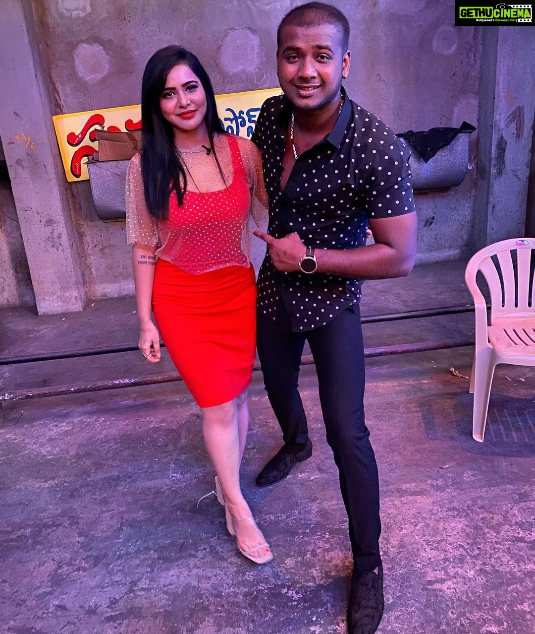 Actress Ashu Reddy HD Instagram Photos and Wallpapers August 2020 ...