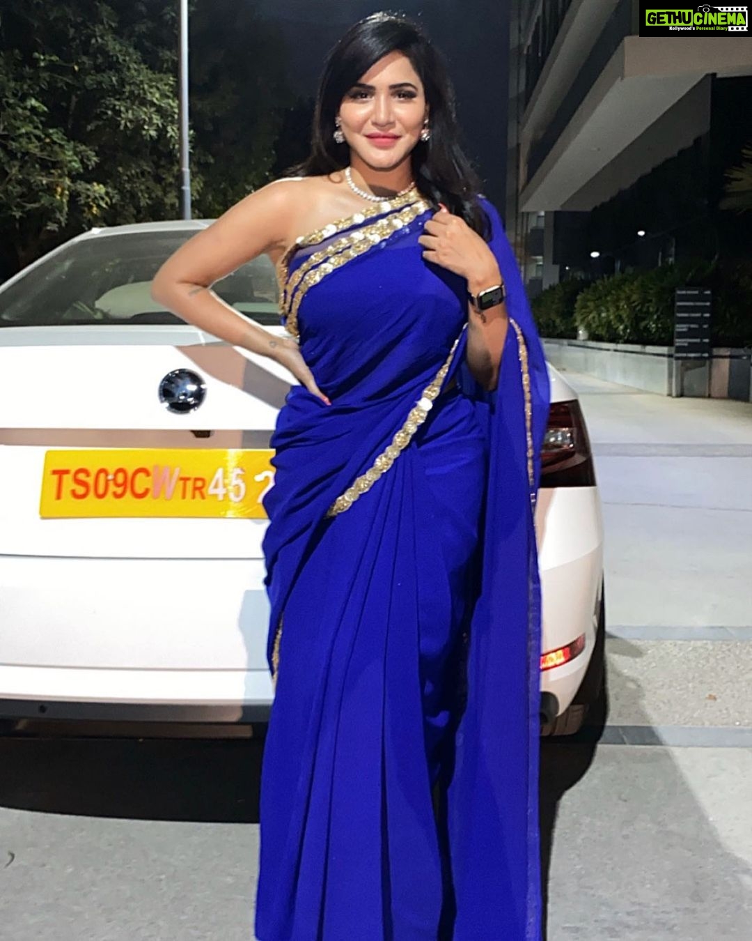 Ashu Reddy Instagram - Fierce 🤑 - Gethu Cinema