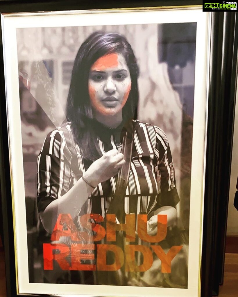 Actress Ashu Reddy HD Instagram Photos and Wallpapers December 2019 ...
