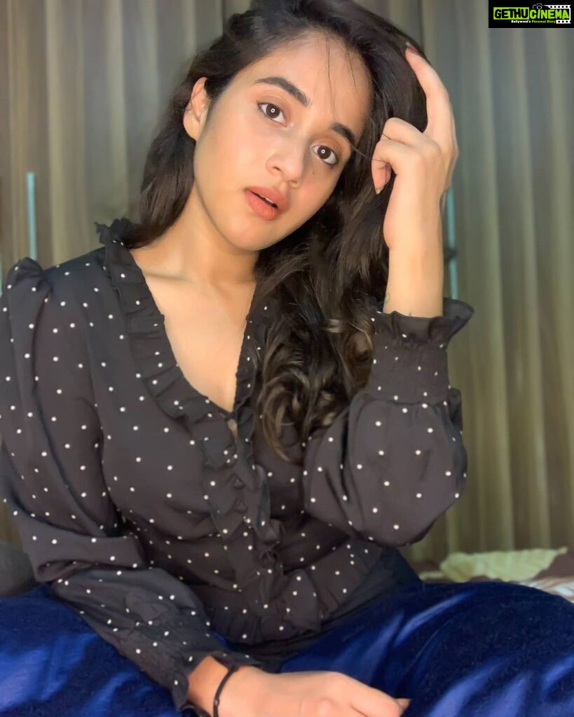 Actress Deepthi Sunaina HD Instagram Photos and Wallpapers August 2020 ...