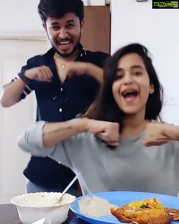 Deepthi Sunaina Instagram – Yeyyyyy @jus_sonu #deepthisunaina | Gethu Cinema