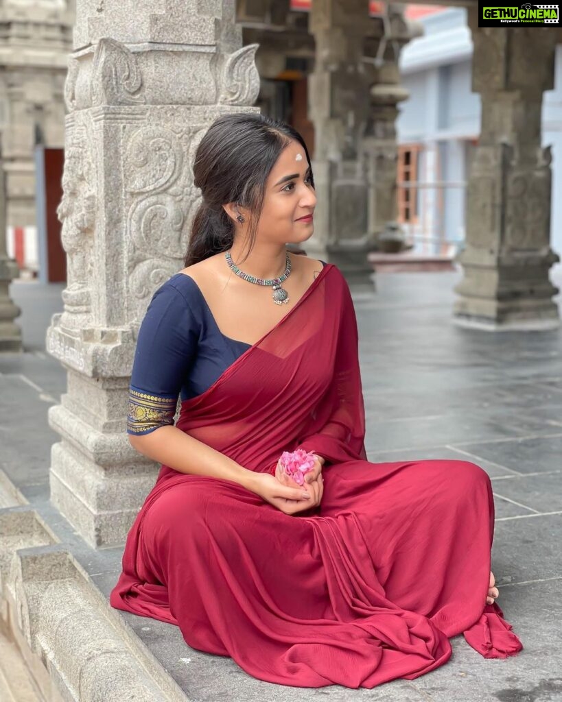 Actress Deepthi Sunaina HD Instagram Photos and Wallpapers June 2022 ...