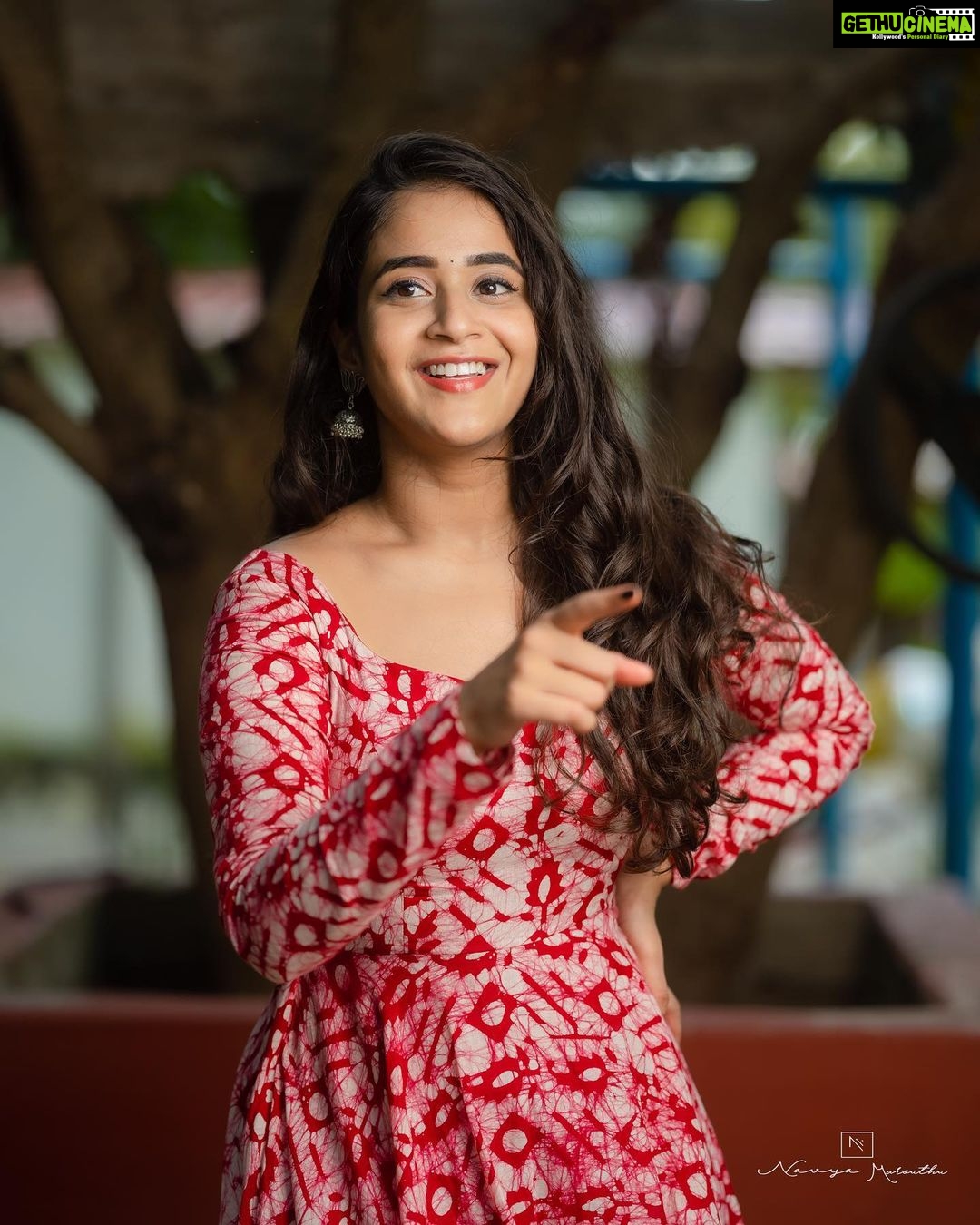 Deepthi Sunaina Instagram – Everything happens for a reason 🙃 ...