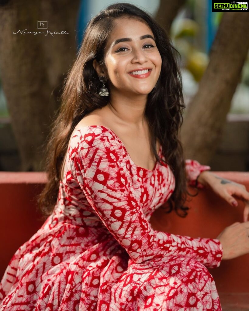 Deepthi Sunaina Instagram – Be the woman you needed as a girl😊 ...