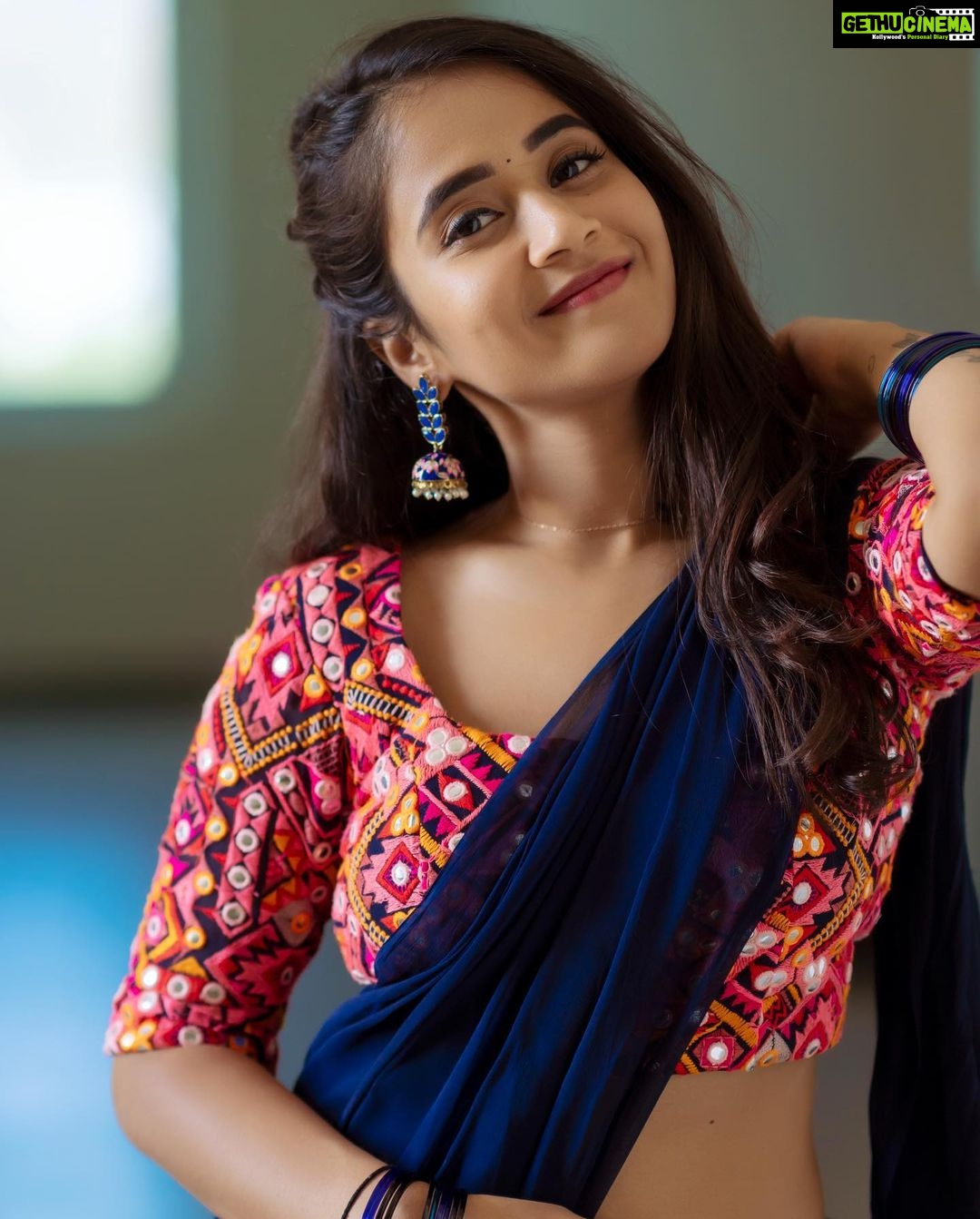 Deepthi Sunaina Instagram – Unleash yourself from the chains of ...