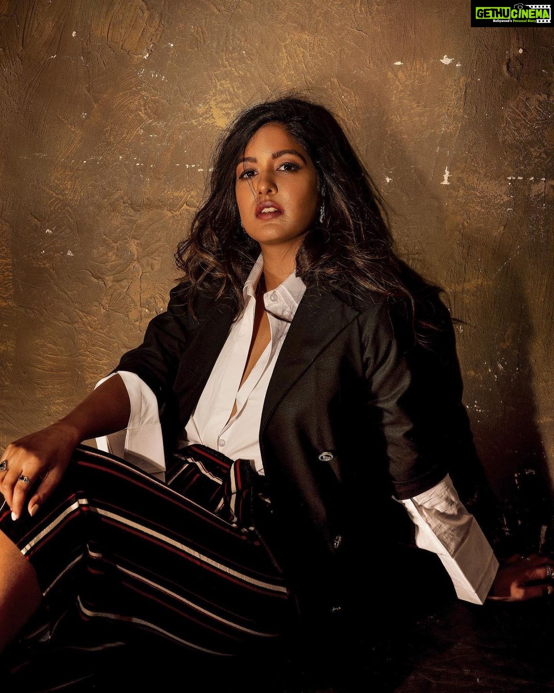 Actress Ishita Dutta HD Photos and Wallpapers March 2021 | Gethu Cinema