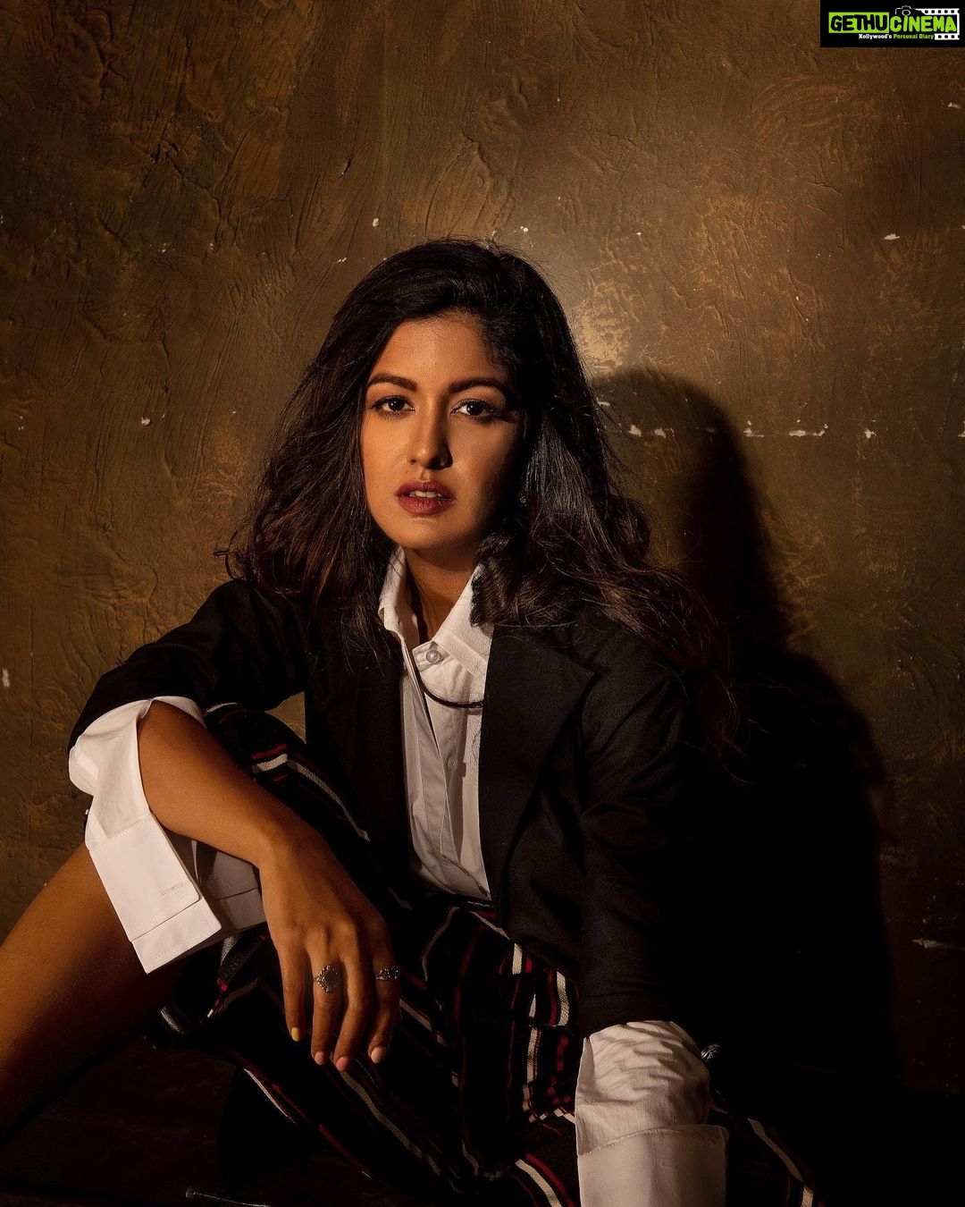Actress Ishita Dutta HD Photos and Wallpapers March 2021 - Gethu Cinema
