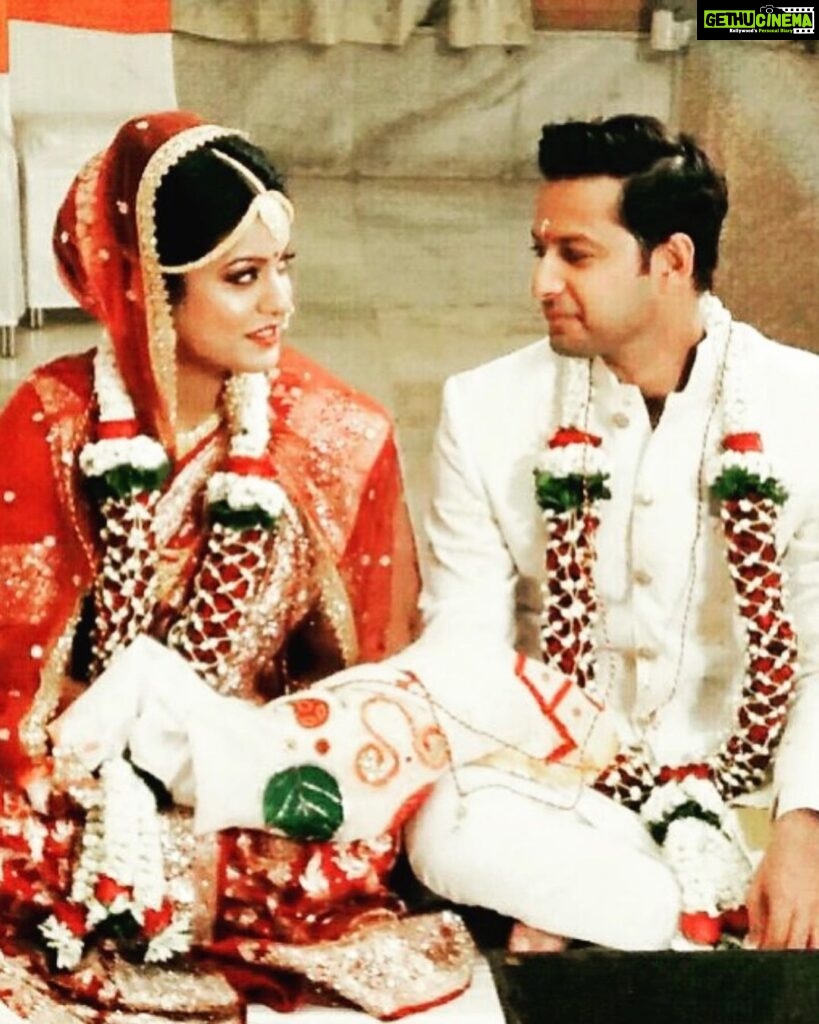 Ishita Dutta Instagram - Us ️ Happy Anniversary vatty I love u ️ ...