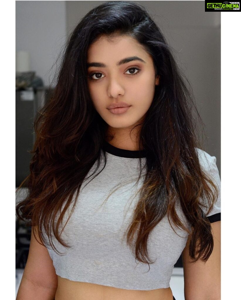 Actress Ketika Sharma HD Instagram Photos and Wallpapers July 2019 ...