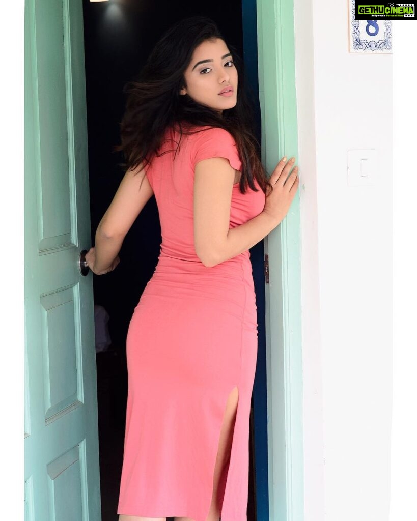 Actress Ketika Sharma HD Instagram Photos and Wallpapers May 2019 ...