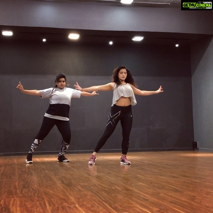 Ketika Sharma Instagram – Can’t wait to get back to dance classes with her @simran_jat98 ! # ...