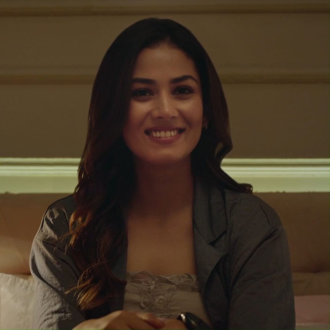 Actress Mira Rajput HD Photos and Wallpapers March 2022 - Gethu Cinema