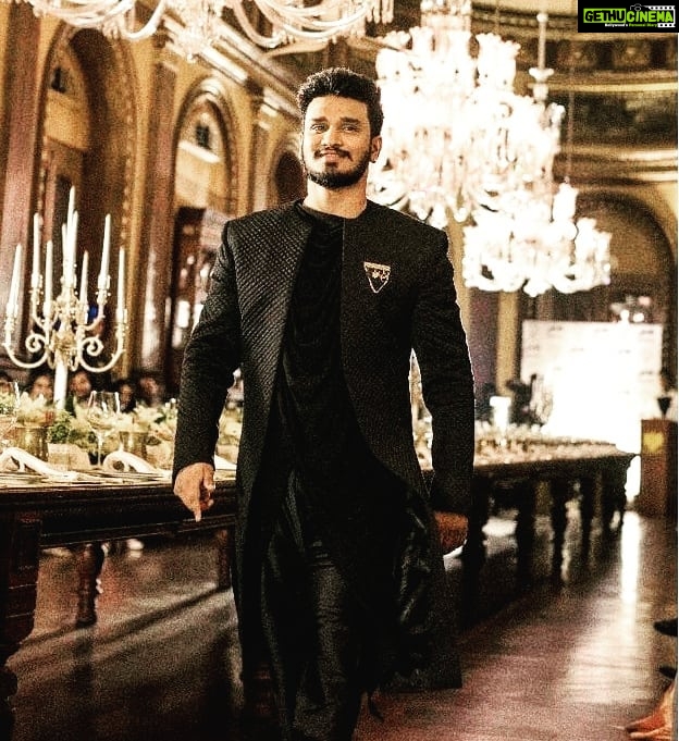 Actor Nikhil Siddhartha HD Instagram Photos and Wallpapers April 2018 ...