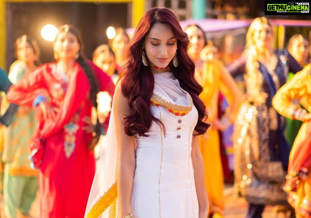 Actress Nora Fatehi HD Instagram Photos and Wallpapers May 2019 | Gethu ...